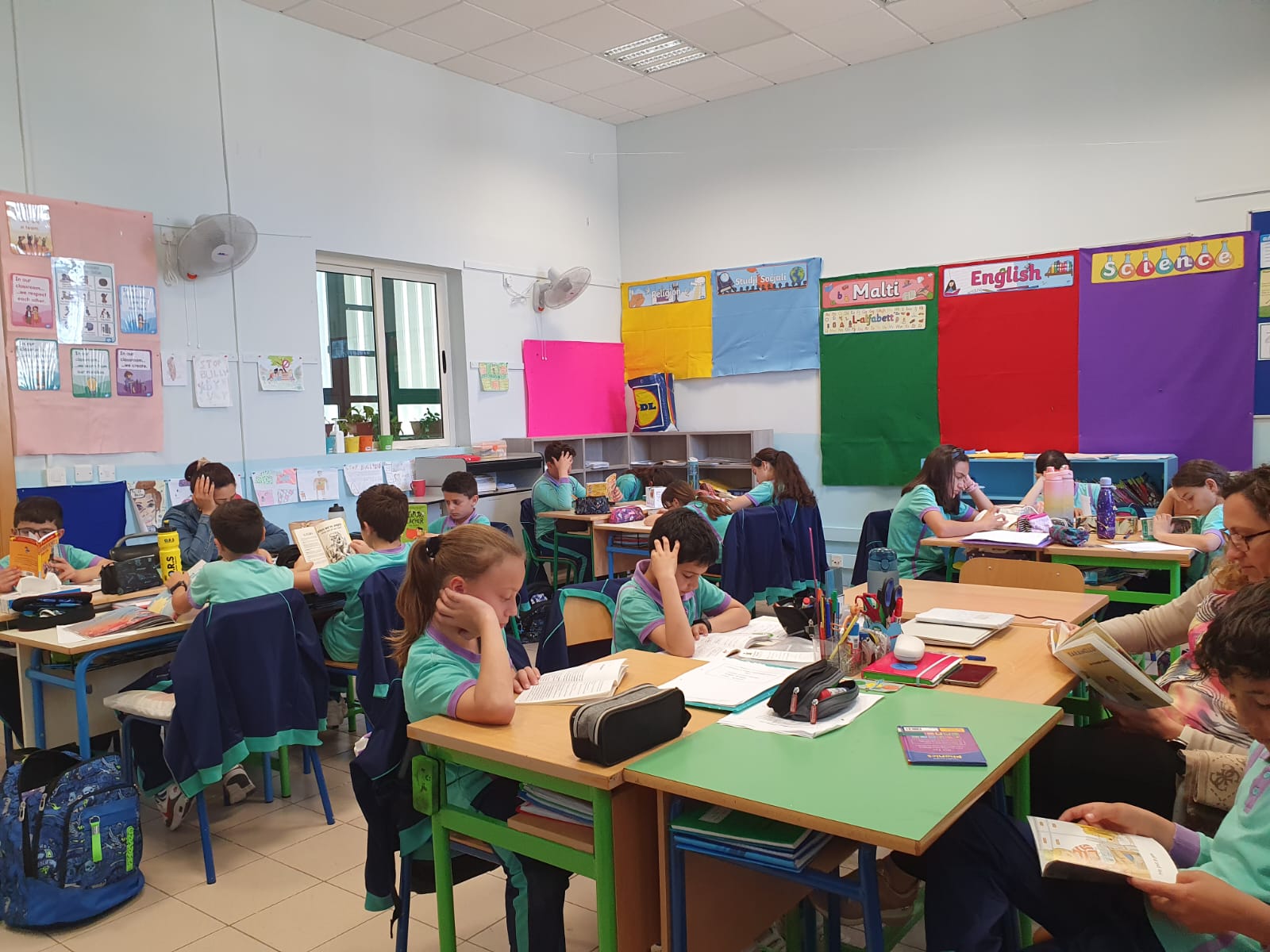 Drop Everything & Read – Patri Ġużè Delia, Siġġiewi Primary